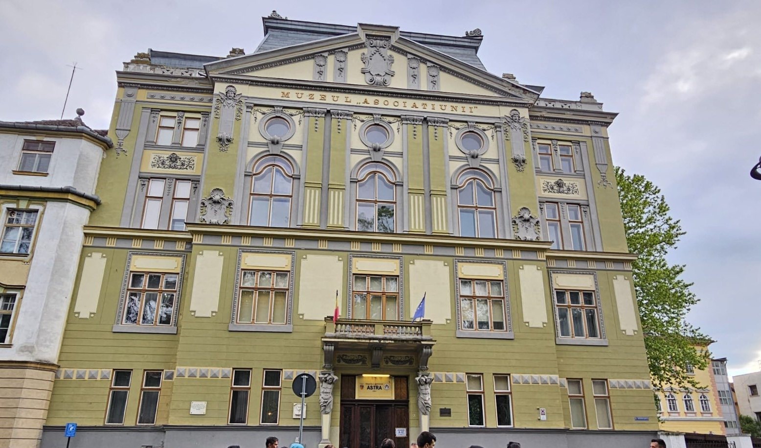 Expoziție internațională de filatelie, la Biblioteca ASTRA | Tribuna ...