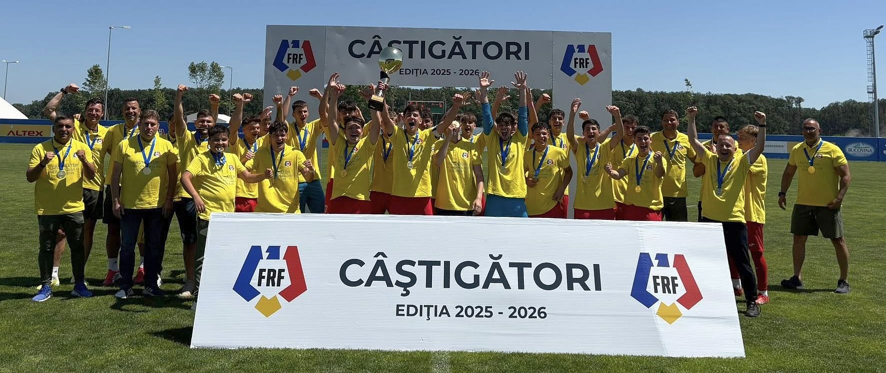 (FOTO) Cupa vine la Sibiu. FC Interstar câştigă la penaltiuri finala cu ...